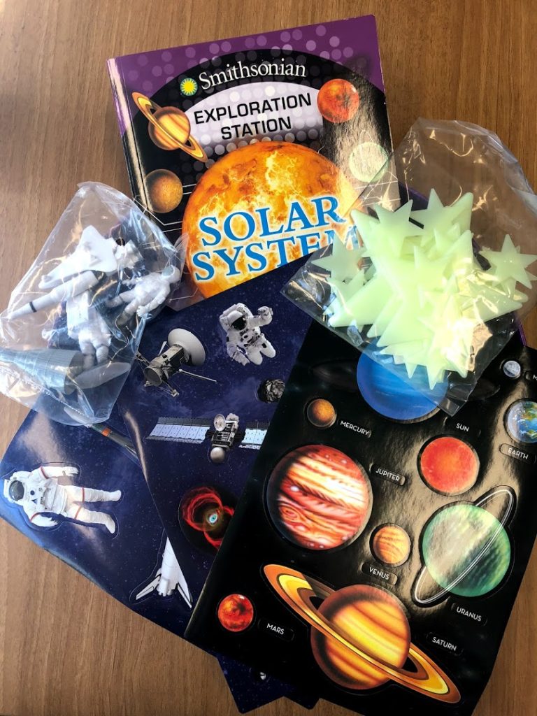 Smithsonian Exploration Station: Solar System – Unleashing Readers